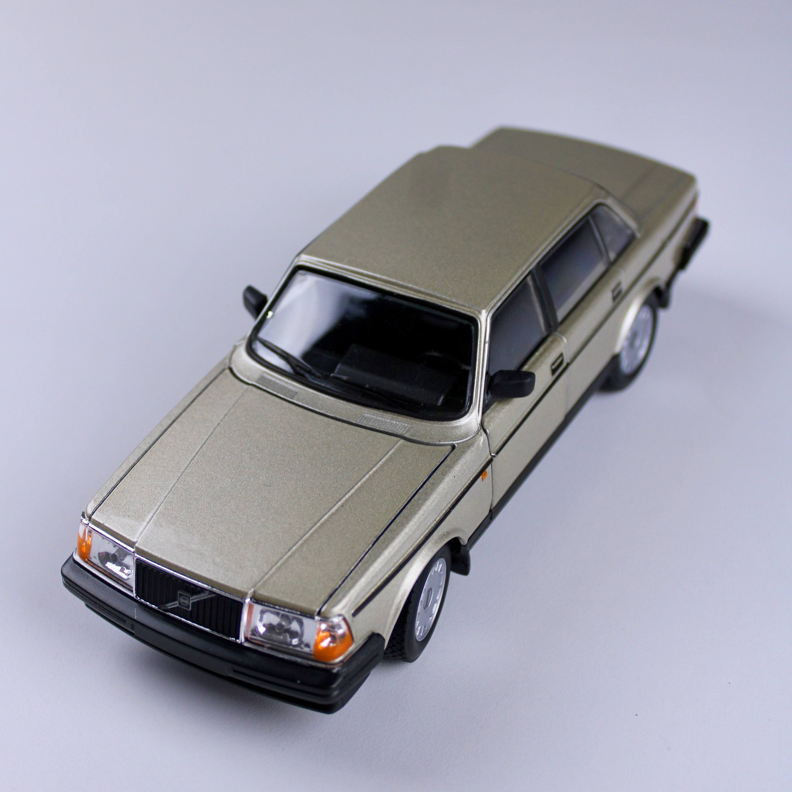 Volvo 240 GL Die-Cast Model – Champagne Color – AS Toys Shop